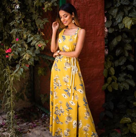 Profile And Contact Details Of Aswathi Balakrishnan