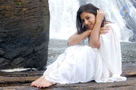 Keerthi Chawla Spicy Stills Photo 100 Of 150