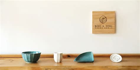 舉頭望明月 低頭度小月 Logo設計 On Behance