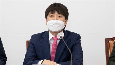 이준석 당대표 패싱 논란에 가당치 않다‥김병준이 원톱