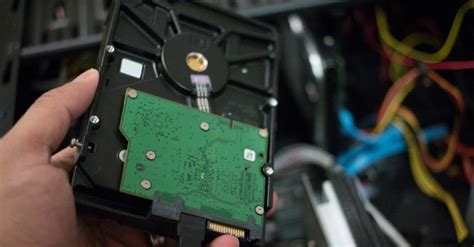 How To Remove A Hard Drive In 6 Easy Steps