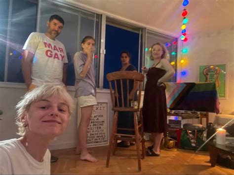 Pin On Emma Corrin ᥫ᭡