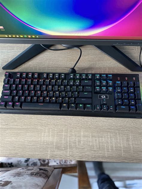 Геймърска клавиатура Redragon с. Соколино • OLX.bg