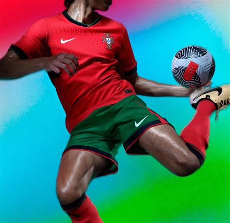 [오피셜] 포르투갈 국대 새로운 유니폼 유머 움짤 이슈 에펨코리아