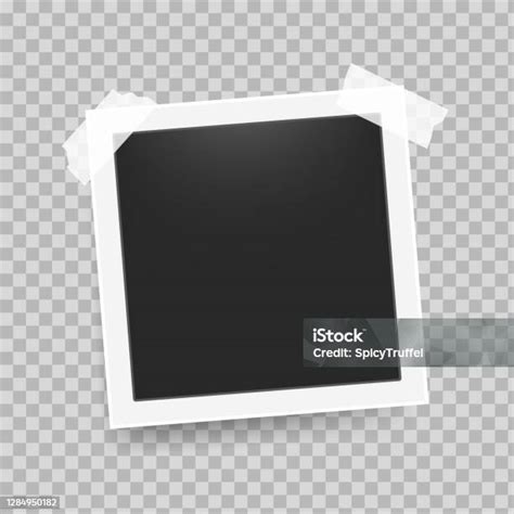 테이프가 있는 사진 프레임 투명 벽에 흰색 프레임과 끈적 끈적한 테이프와 현실적인 복고풍 3d 빈 스냅 샷 사진 부스 카드 포토 프레임 빈 몽타주 템플릿 벡터 메모리 앨범