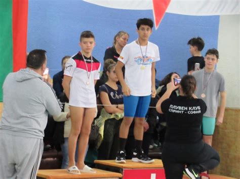 Класна стая на открито в Национална Априловска гимназия Gabrovo News