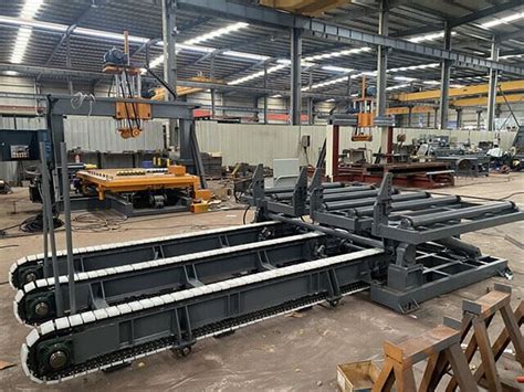 China Automatic Loading Unloading Machine For Kerbstone Manufacturers