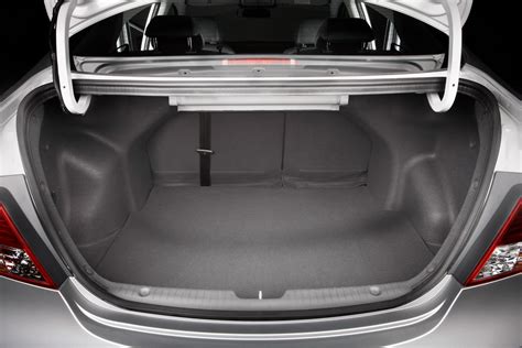 Hyundai Solaris 2011 - цена, характеристики и фото, описание модели авто