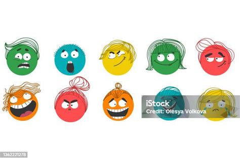 다른 머리카락을 가진 다채로운 캐릭터 세트 다양한 감정과 라운드 만화 얼굴 만화 스타일 플랫 디자인 손으로 그린 트렌디 한 벡터 일러스트 T 셔츠에 대한 스톡 벡터 아트 및