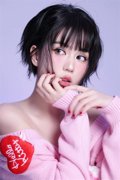 Ngoc Trinh Ngoctrinh On Threads