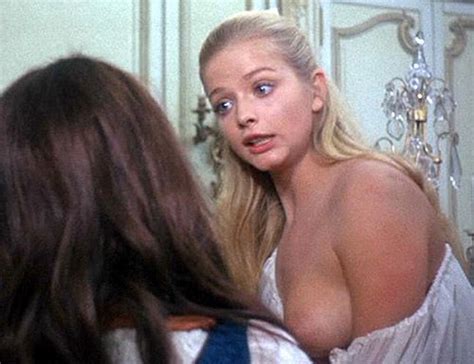 Beauty Queens Bare All