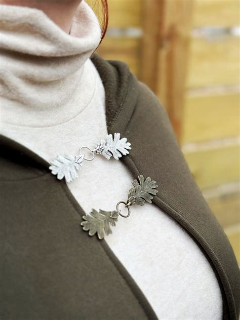 New Terebinth Silver Oak Leaf Cloak Clasp K 206 Kardiklips