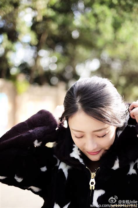 朱锐 高清性感写真 性感照片 朱锐2023最新写真 美女目录网