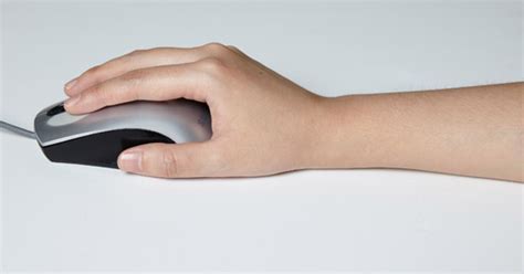 컴퓨터 작업 피로 풀기 오래하다가 손목이 아프면 대처방법