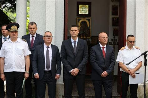 Шефът на кабинета на вътрешния министър подаде оставка не иска да бъде въвличан в скандал