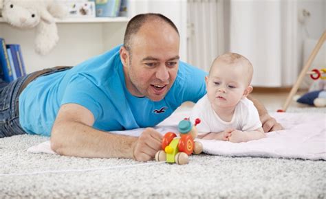 Mi Hijo Se Pone Celoso Cuando Su Padre Me Acarica Edúkame