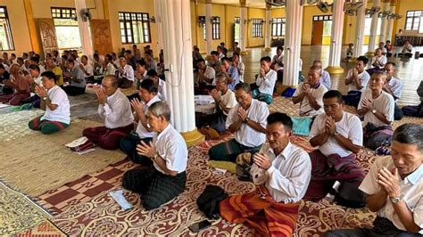 လှိုင်းဘွဲမြို့နယ် ကော့ဝန်းကျေးရွာတွင် ဘွဲ့တံဆိပ်တော်ရဆရာတော်များနှင့