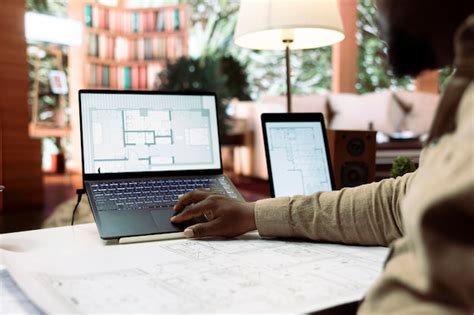 neoshore différences entre lead développeur et architecte logiciel
