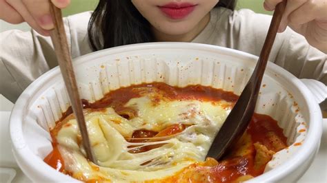 엽기떡볶이🔥 치즈추가 엽떡🔥 젓가락으로 집어먹다가 숟가락으로 퍼먹는 Spicy Korean Food Tteokbokki🫠