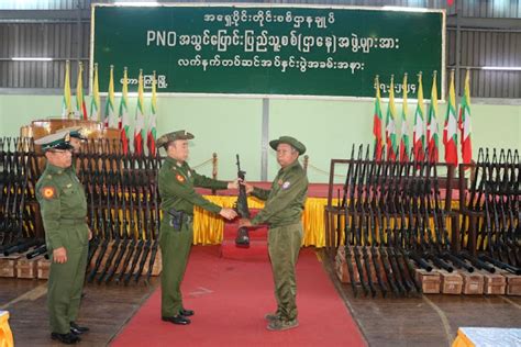 Pno အသွင်ပြောင်း ပြည်သူ့စစ် ဌာနေ တပ်ဖွဲ့ဝင်များအား လက်နက်တပ်ဆင် အပ်နှင်း Myanmarnationalpost