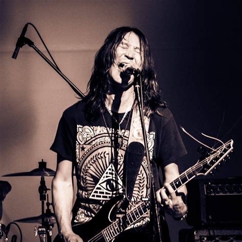 Л Энх Амгалан Гурван машин хог овоолж байгаад дунд нь тоглолт хийж “тэсрэлт” хийж байлаа Nio Mn