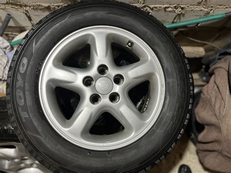 Шины всесезонные Toyo 215/65 R16, литые диски Toyota 7Jx16 ET35 5x114,3 ...