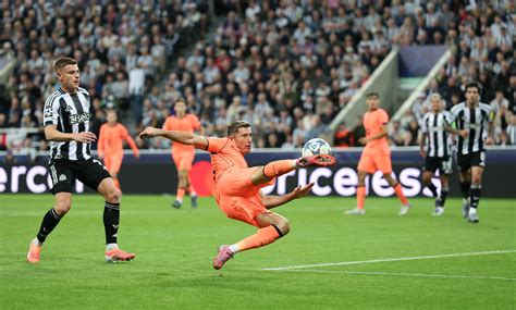 Newcastle 1 2 Barcelona Player Ratings Marcus Rashford Makes His Mark