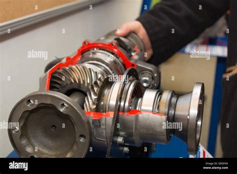 Differential Axle Hi Res Stock Photography And Images Alamy
