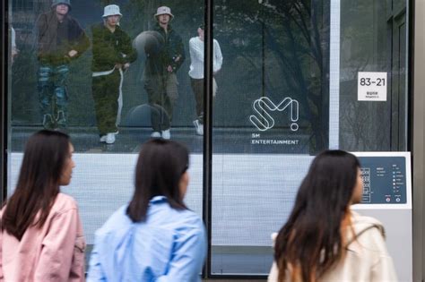 어제는 제왑 오늘은 Sm…에스엠 장초반 5 대 강세[특징주] 파이낸셜뉴스