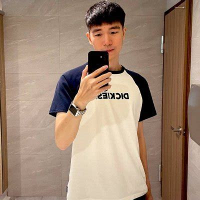 Anh trai công sở sục cặc trong wc cty đêm khuya by Trai Việt Thích Cu vids