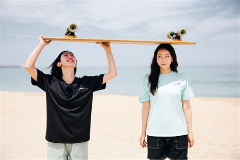 해리🇰🇷전 세계를 무대로 광고 브랜드surffur의 모델이 되었어요🫧🩵 우리 모델들 너무 예쁘다 Soh Ee