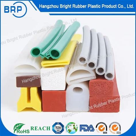 China Disesuaikan Disesuaikan Bentuk Berbeza Sponge Cord Silikon Foam Sealing Tiub Tahan Panas