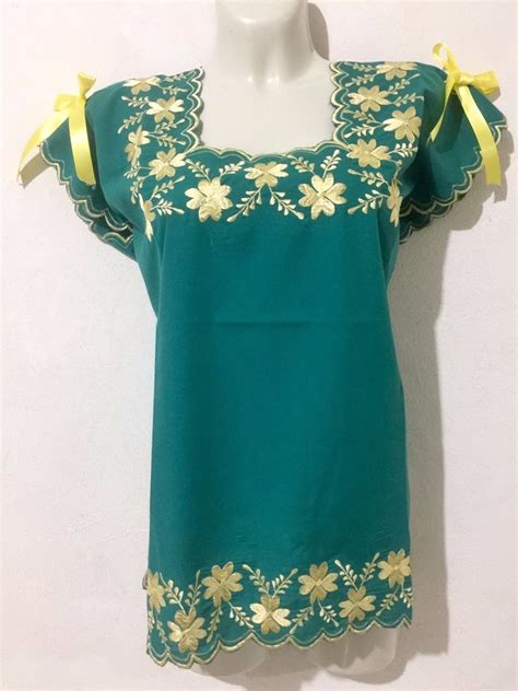 Blusa Yucateca Tipica Huipil Con Bordados Dorados 35000 En Mercado Libre