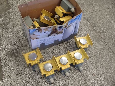 Allen Bradley Palm Operated Safety Push Buttons