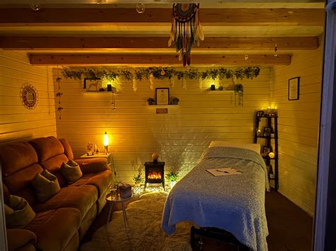 Bowen Head Toe Tail Sam Smith