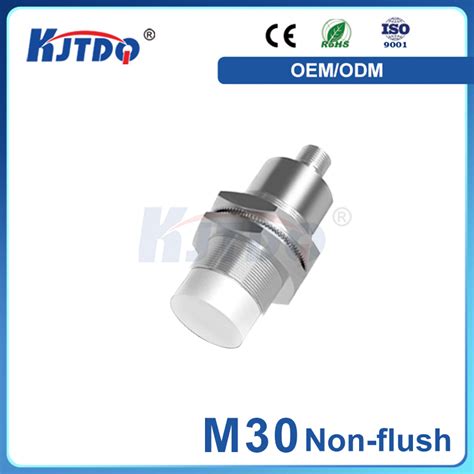 M30 3 Wires Pnp Npn 120℃ Sn 30mm Shielded Customized High Temperature Proximity Sensor From