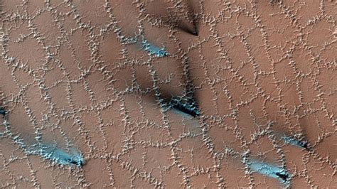 Bizarre Polygons Appear In Mars Spring Image Live Science