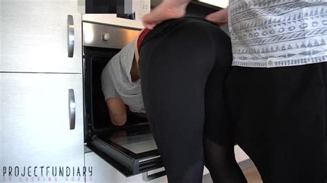 Nymph In Yoga Stretch Pants Stuck In Oven Projectsexdiary