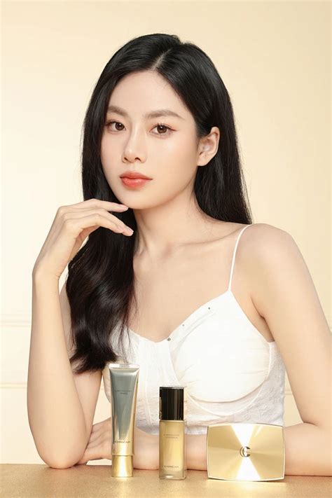 008ayly8h4sgrvazokj31jk2bchdt  2000×3000 花瓣网