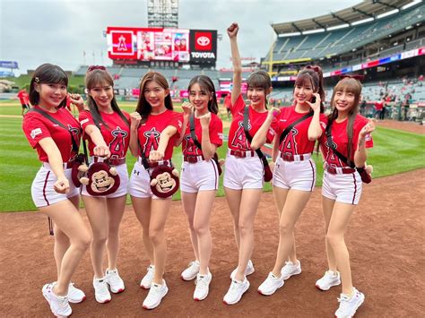 我們來自台灣！樂天女孩天使主場賽前表演 林襄好緊張肚子痛 Ettoday運動雲 Ettoday新聞雲