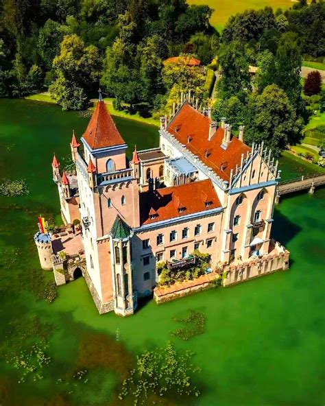 Anif Palace English Version