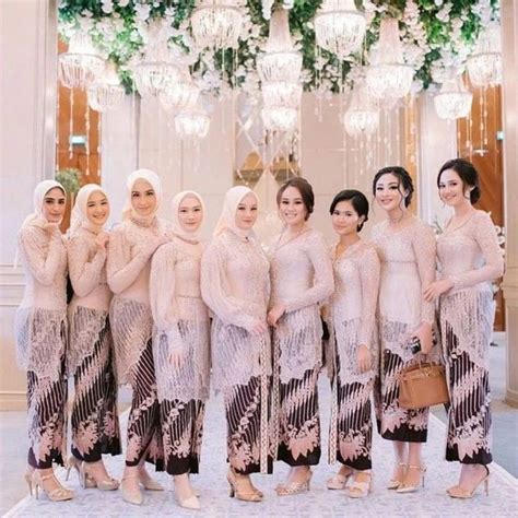 Inspirasi Baju Bridesmaid Hijab Instagram Yang Elegan Artofit