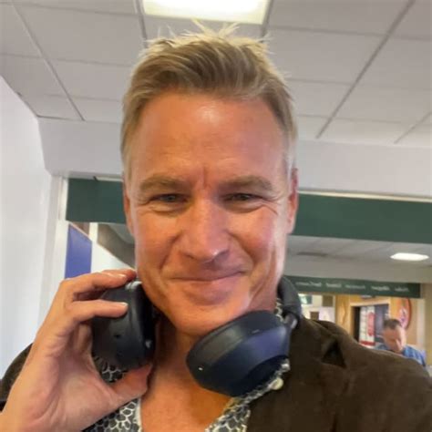 Eric Lyon Wickinvail • Threads Say More Eric Lyon Wickinvail • Threads Say More