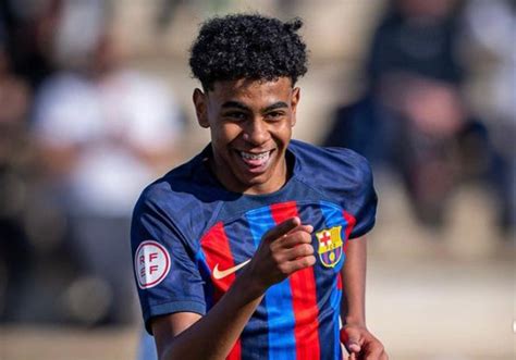 Así Es Lamine Yamal El Canterano Del Barça De 15 Años Convocado Por Xavi