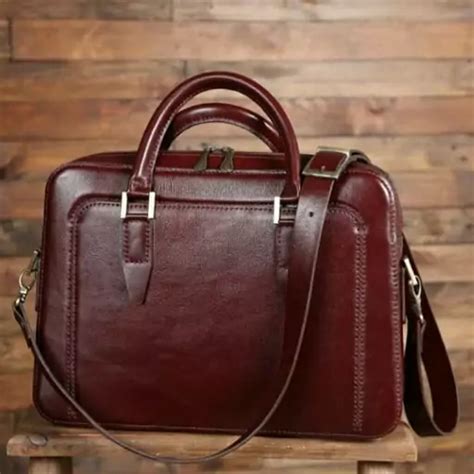 خرید و قیمت کیف دانشجویی اسپرت از غرفه محصولات چرمی طبیعی نفیس