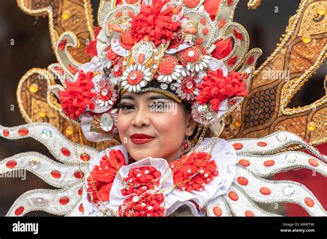 Indonesian Women Clothing