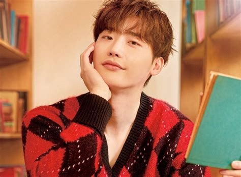 Lee Jong Suk