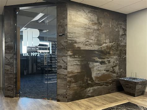 Vertical Cladding Heyboer Bolt