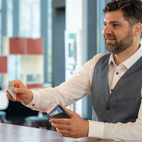 Badu Bg Въглеродни влакна Rfid мъжки портфейли чанта за пари тънка тънка карта Мъжки портфейл