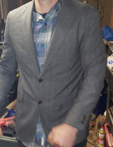 Is This Jacket Too Small Scrolller